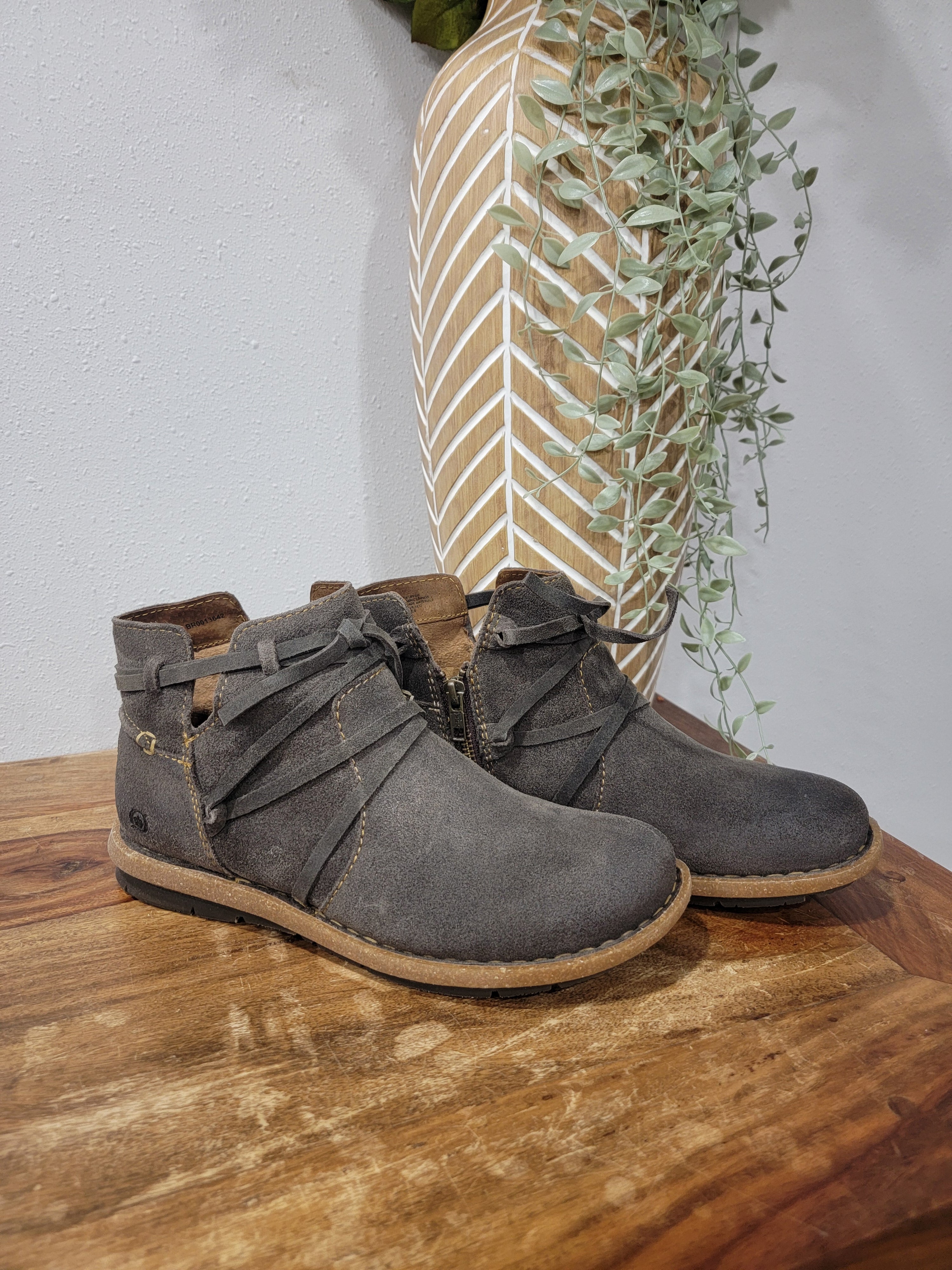 Born Ankle Boot / Tarkiln Dark Grey Concrete – Rocky Road Boutique